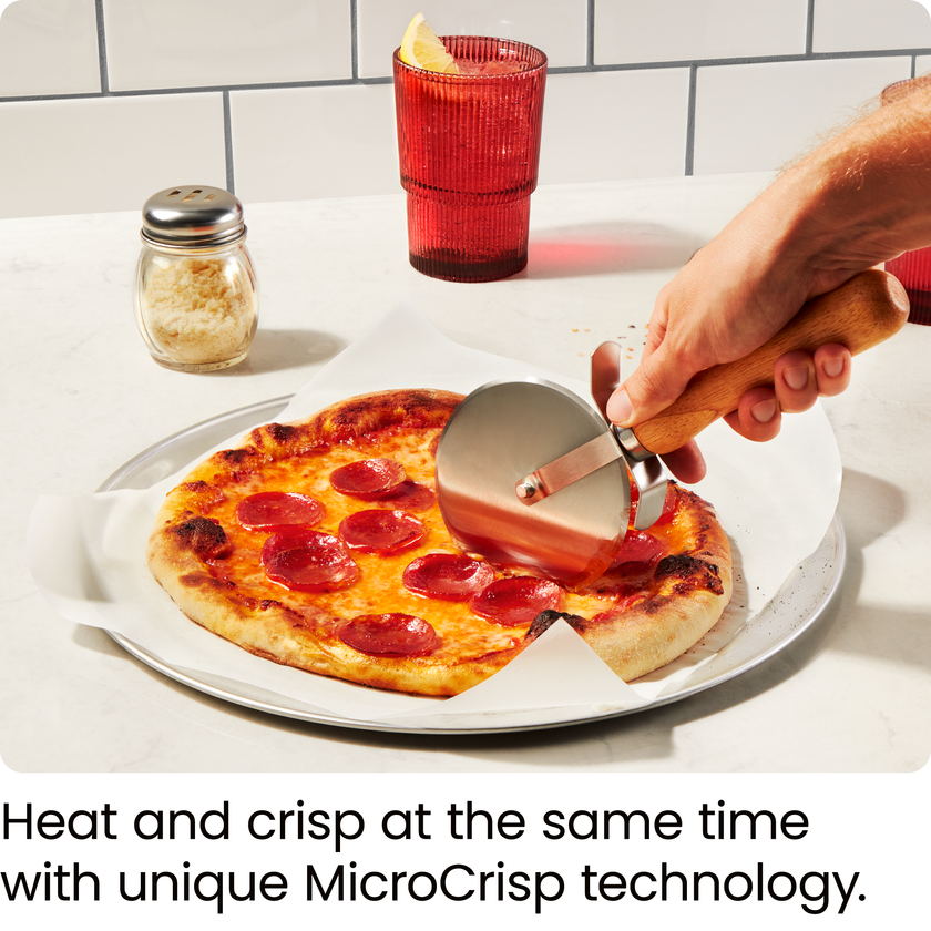 MicroCrisp Countertop Digital Microwave Oven – Chefman